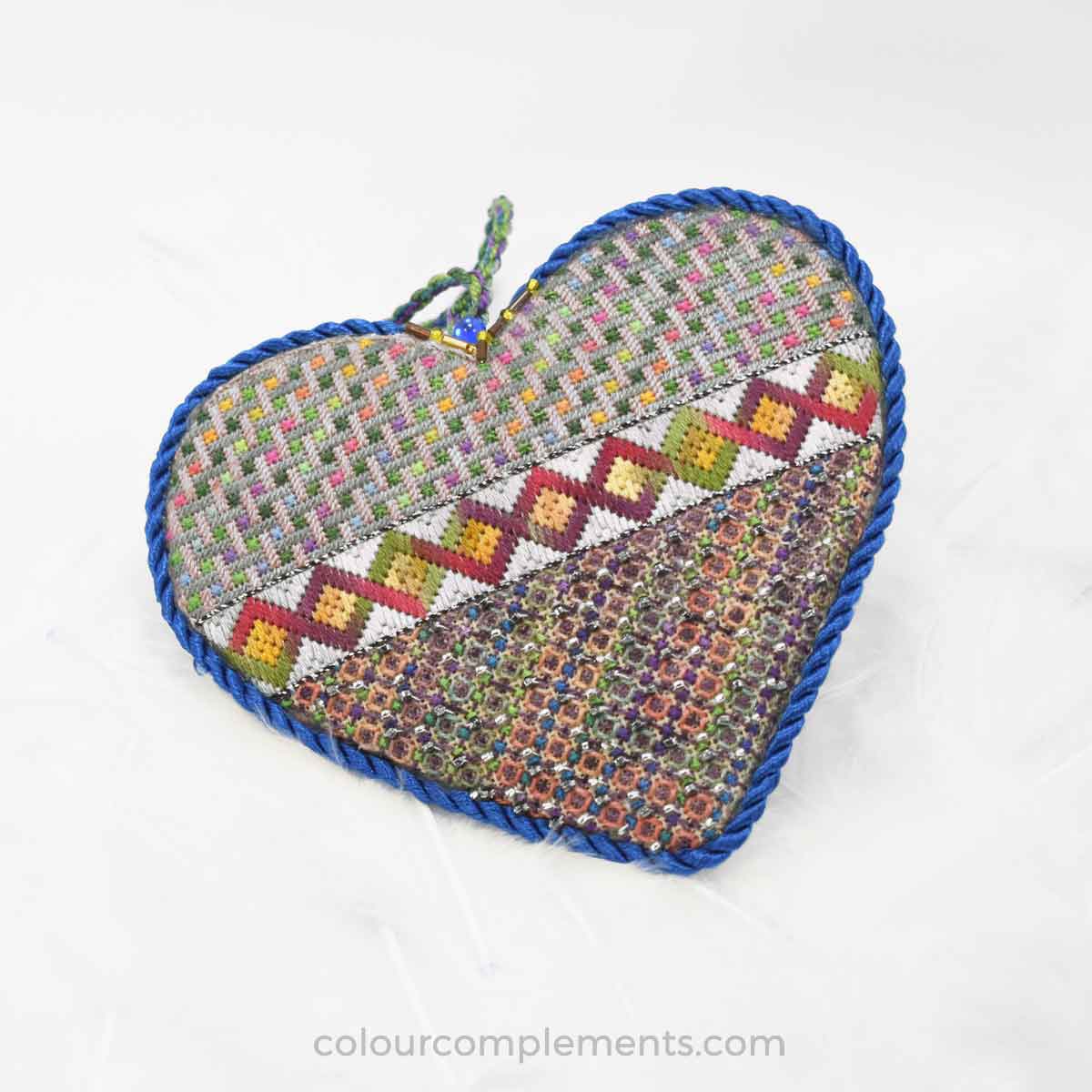 Small Needlepoint Heart | Fast & Easy - Colour Complements