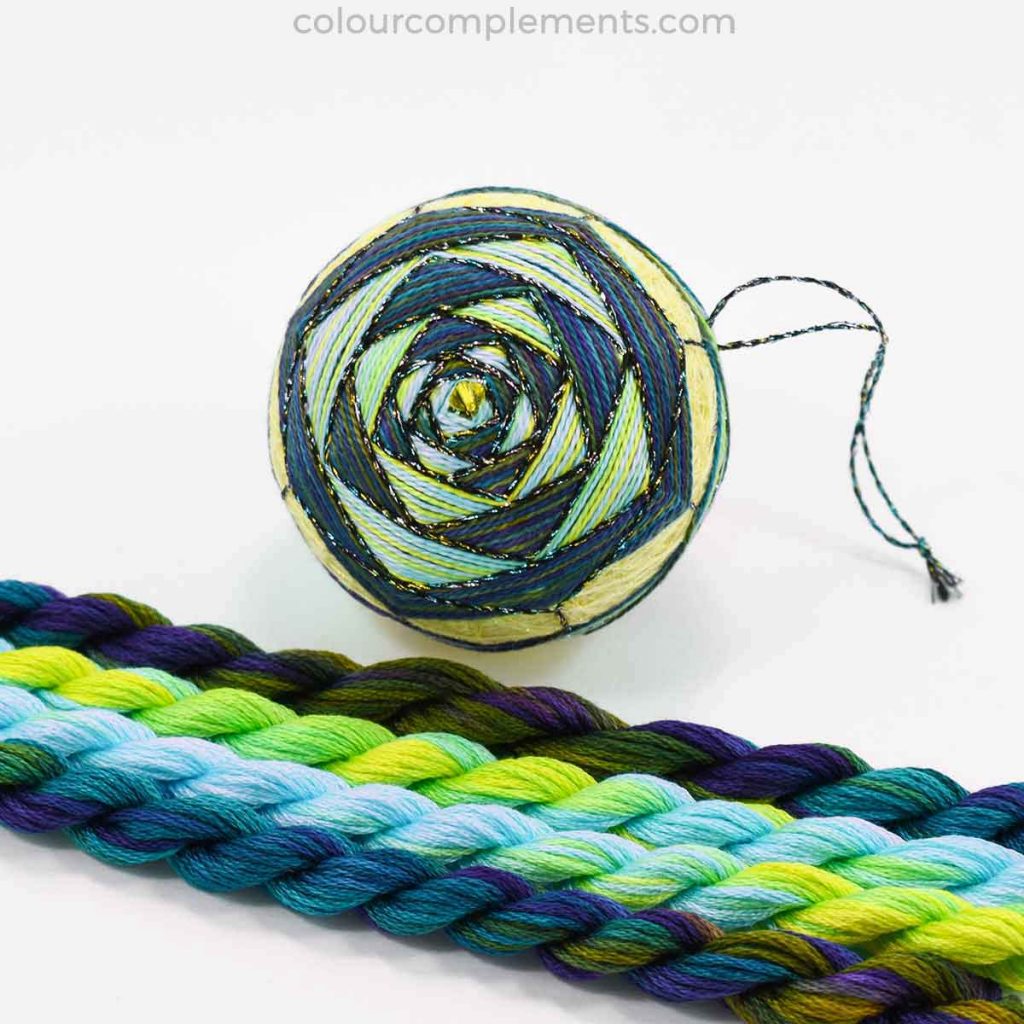 Needlepoint Mitten Series - Colour Complements