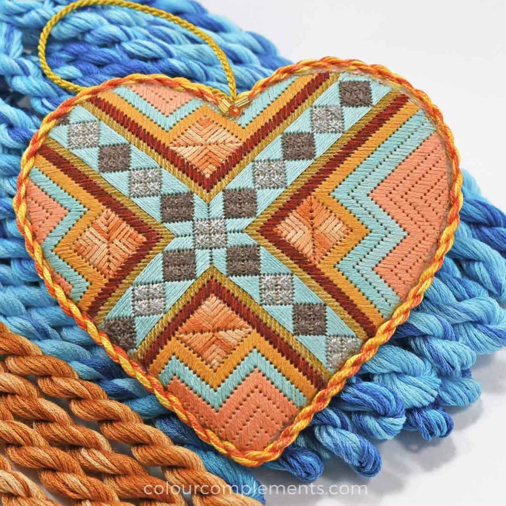 Small Needlepoint Heart | Fast & Easy - Colour Complements