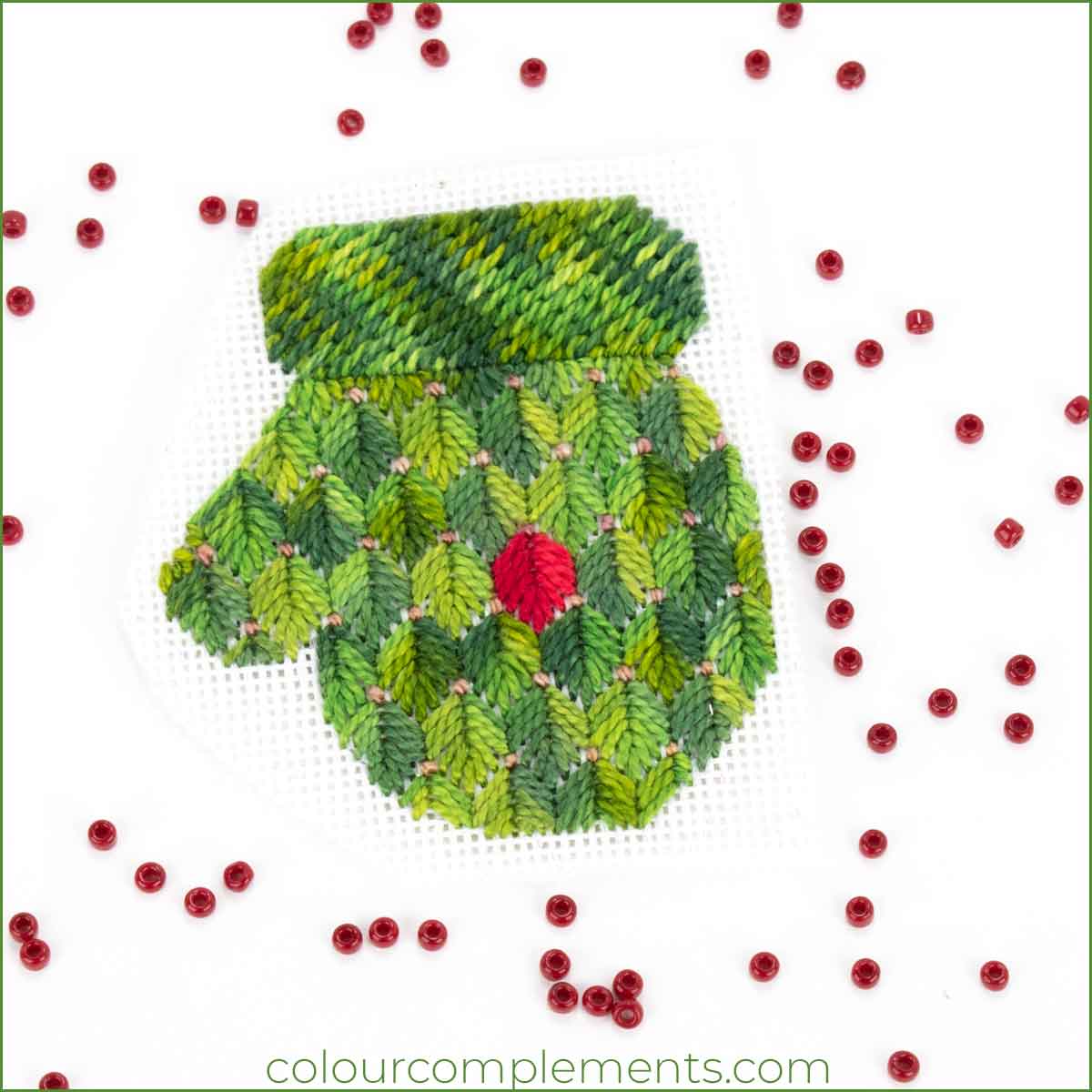 Green Mitten Design | 12 Months Of Mittens |Colour Complements