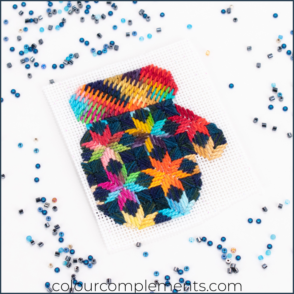 A Look At Our Star Mitten | 12 Months Of Mittens |Colour Complements