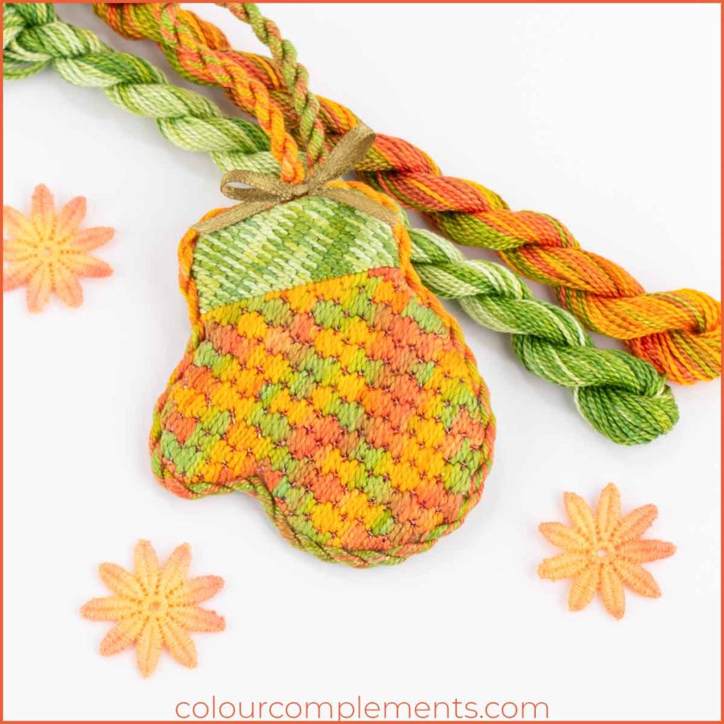 A Look At Our Star Mitten | 12 Months Of Mittens |Colour Complements