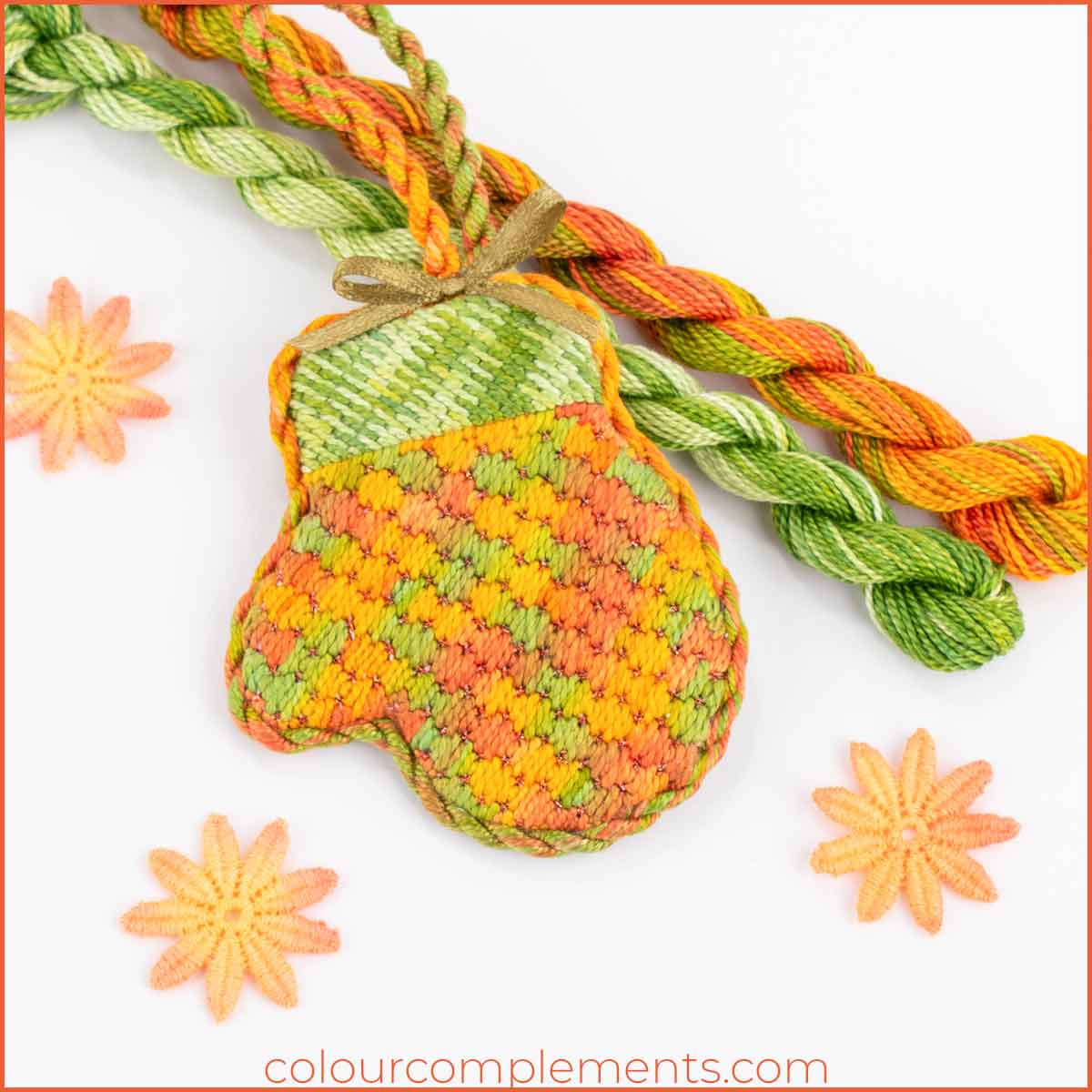 How To Create This Fall-Themed Mitten Pattern